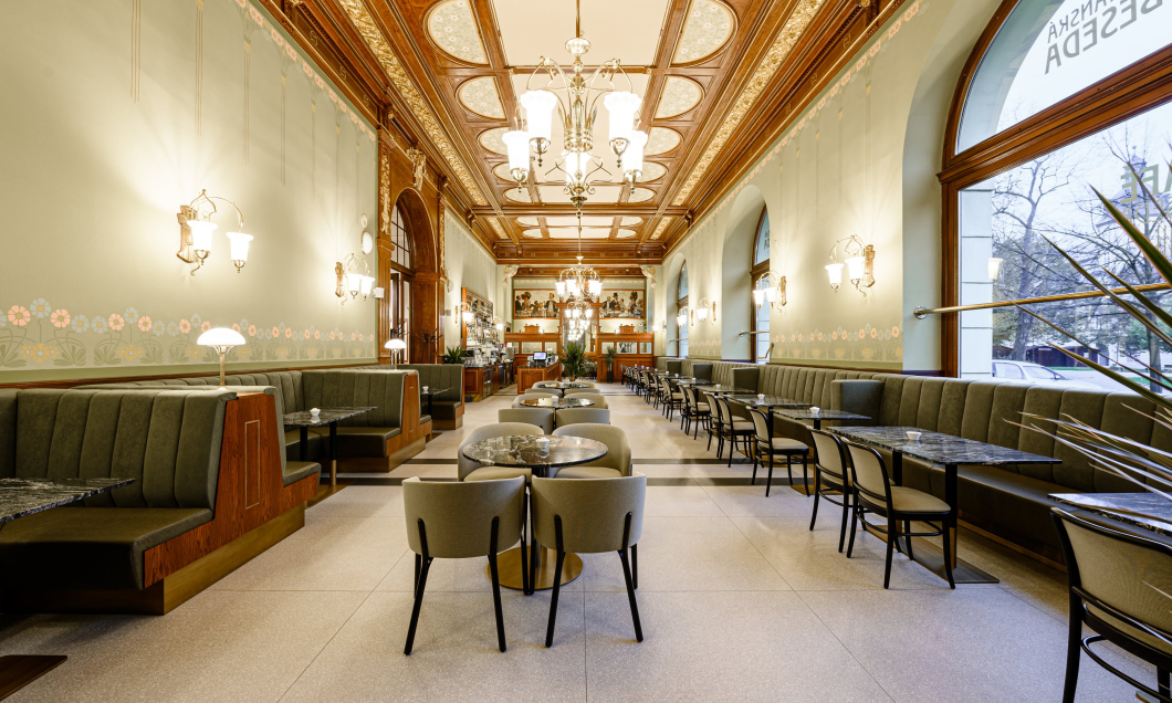Café Beseda | Ton