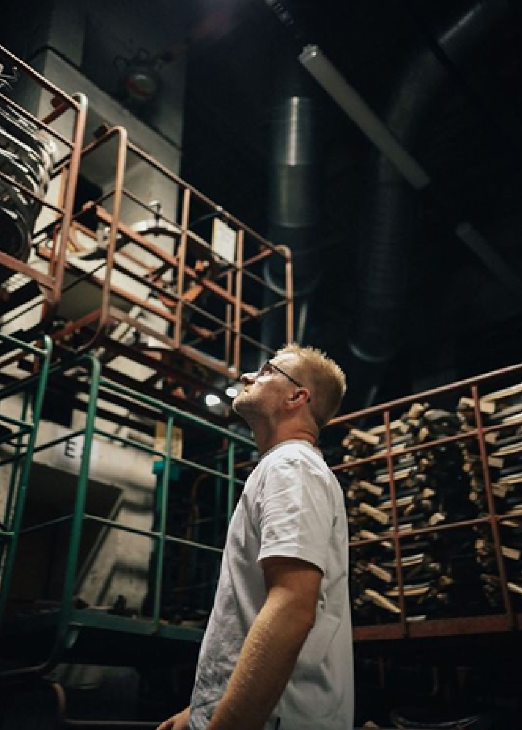 Ton universe | Ton - Designed chairs and tables