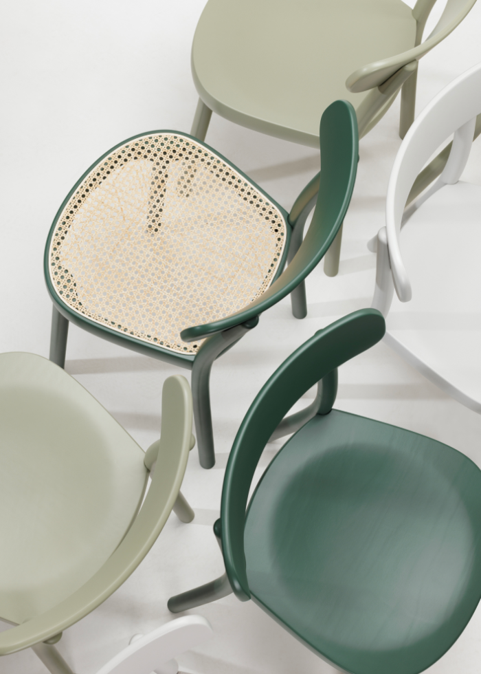 La Zitta Chair: Silent Minimalist | Ton - Designed chairs and tables