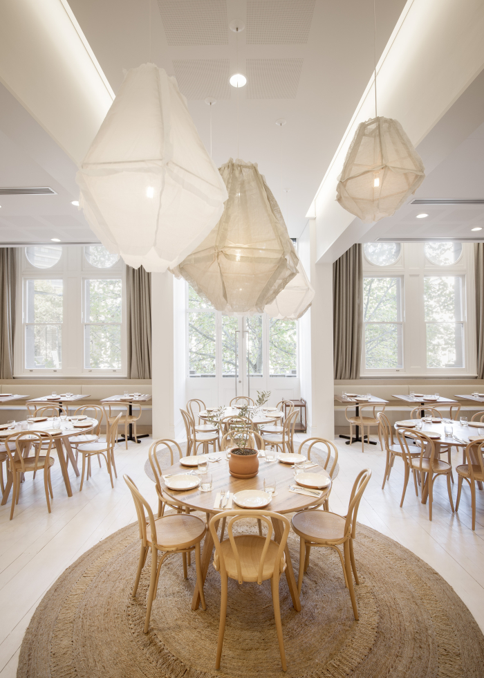 Electra House | Ton - Vaše židle a stoly již 160 let